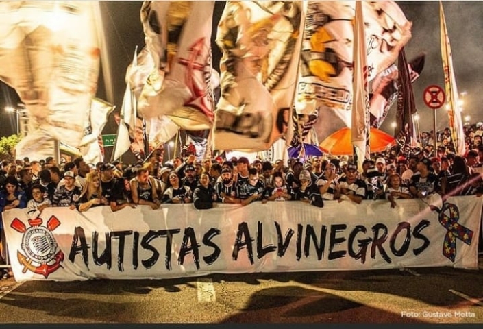Corinthians tem primeira torcida de autistas do Brasil: os 'Autistas ...